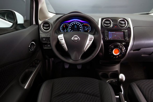 Noul Nissan Note 2013 interior - Automobilen