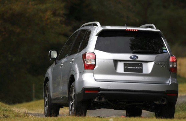 Subaru Forester back view - Automobilen